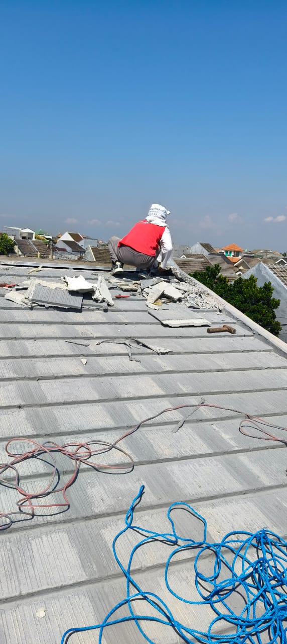 Jasa Perbaikan Atap Surabaya - Jasa Bangun dan Renovasi Rumah